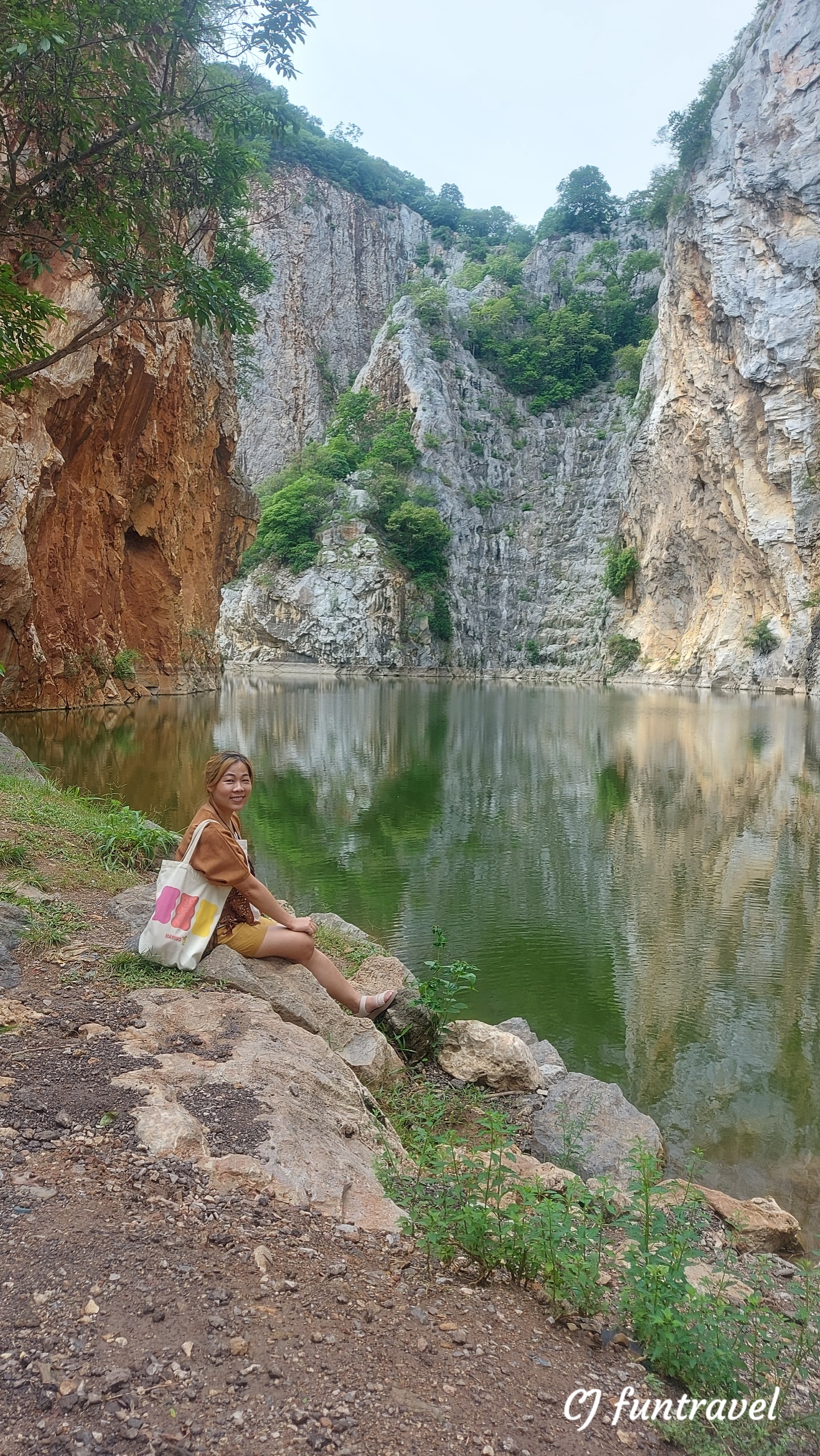 【泰國拉差汶里 】喀斯特地貌的蛇山公園，Hin Khao Ngu Park、秘密寶藏景點，與住宿推薦! - C姐玩泰大 CJ FunTravel